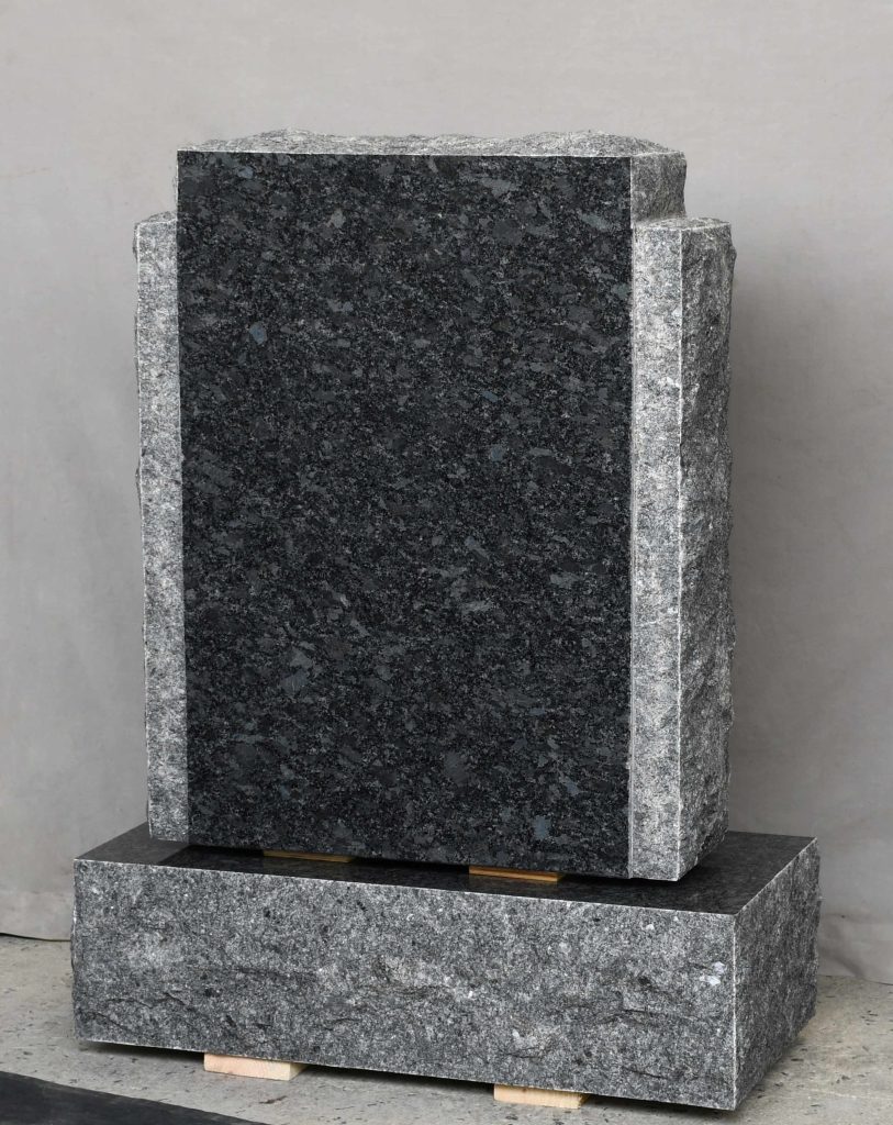 Granite Monuments | HGH Granite